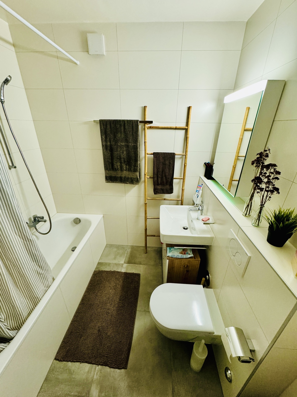 3-ROOM APARTMENT IN LAUSANNE, FURNISHED, FIXED-TERM - 1003 Lausanne ...