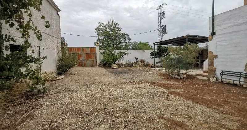 Cottage for Sale - 14850 Baena - Villa for sale - Properstar