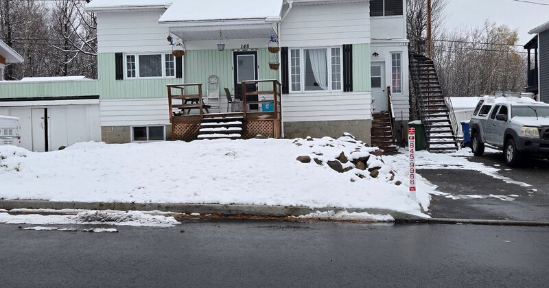 4 Maisons à vendre - G2A 2S4 Québec | Properstar FR