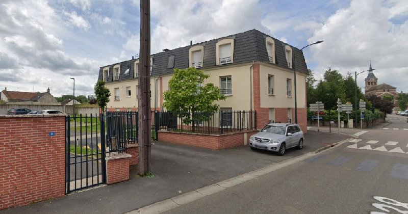 2 Apartments and Houses for Rent in Plessis-de-Roye | Properstar