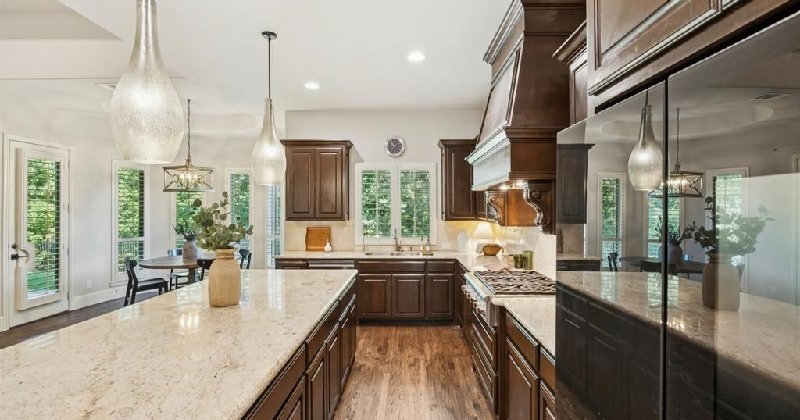 12 Houses for Sale in 75077 Lewisville | Properstar