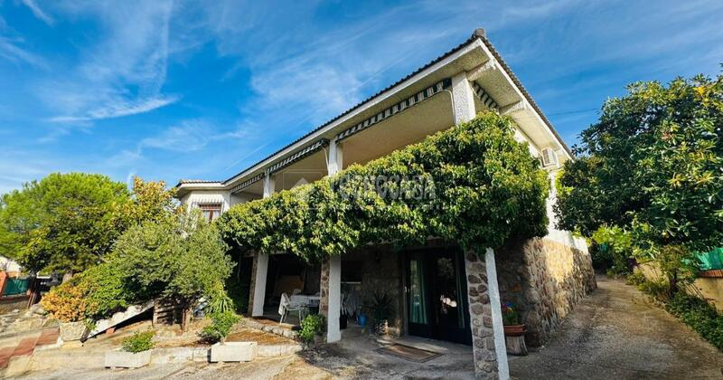 16 Apartments and Houses for Sale in Guadamur | Properstar