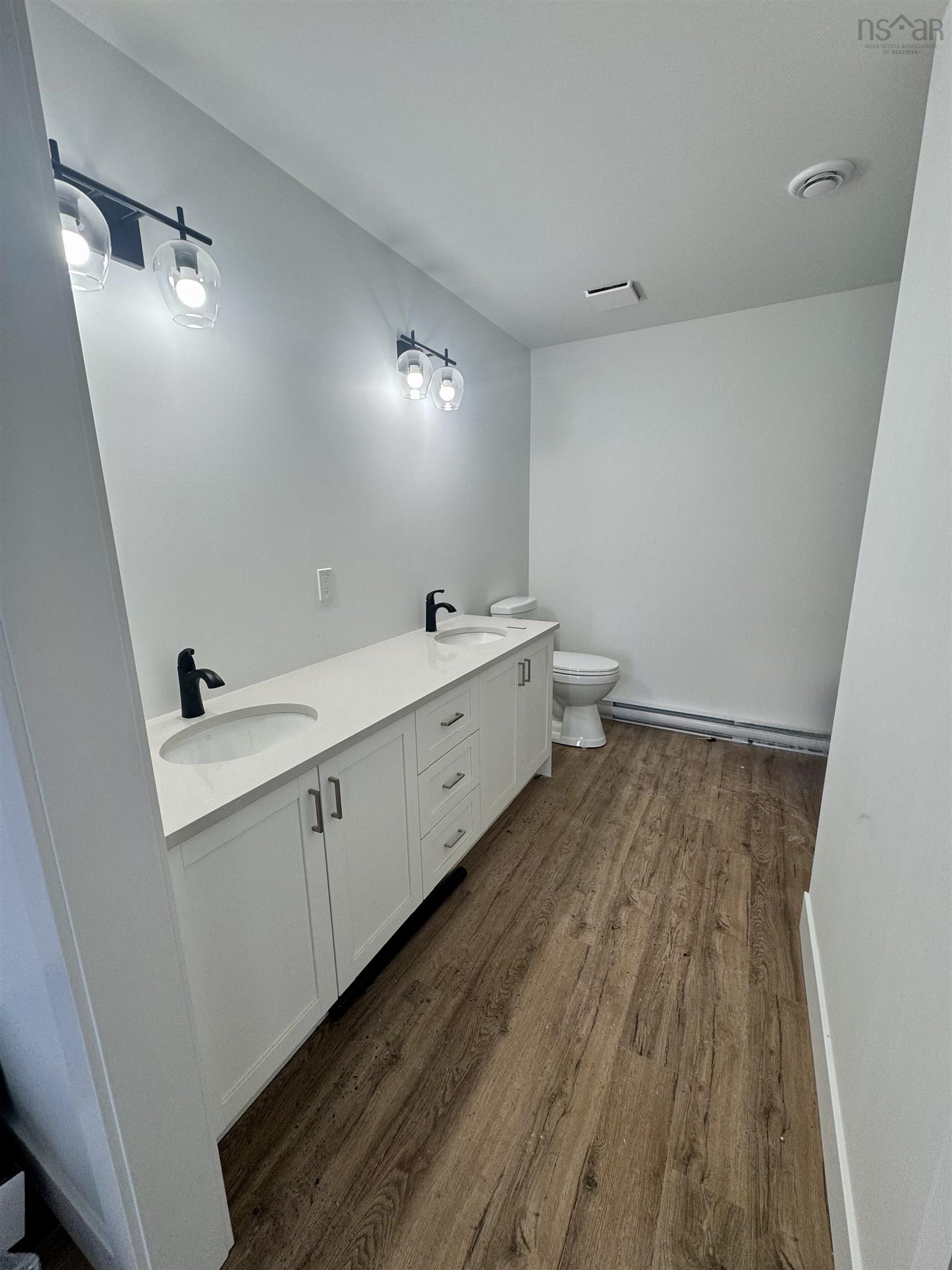 Willkommen in der "perfekten Birne" - 22 Abbey Road, B0N 2T0 Garlands ...