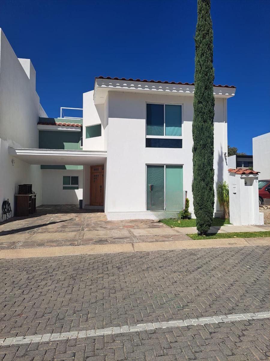 House for Rent in Gaccionamiento Arbolada - Jalisco, Tlajomulco de Zúñiga, Fraccionamiento La ...
