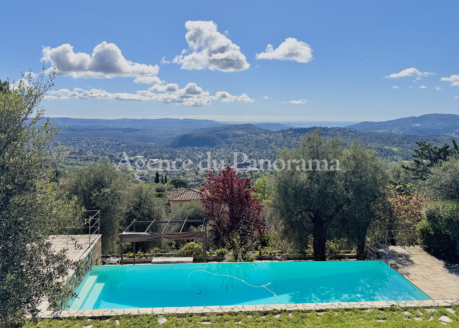 MAGNIFICENT EIGHTEENTH CENTURY FARMHOUSE AND ITS SEA VIEW - 06530 Le ...