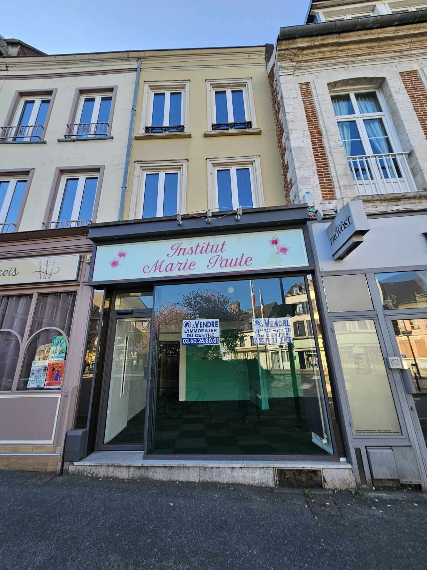 New: Building in the centre of Abbeville - 80100 Abbeville - Building ...
