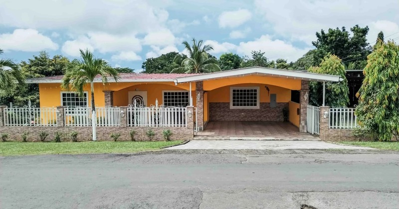 11 4+ bedrooms Houses for Sale in David | Properstar