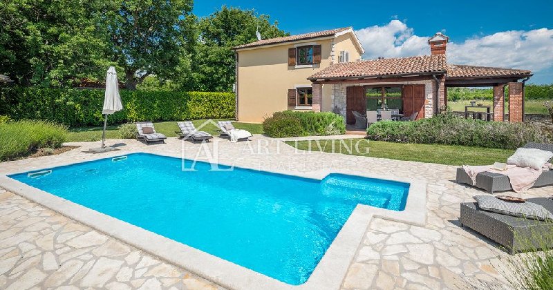 34 Maisons avec vue colline à vendre - Poreč | Properstar FR
