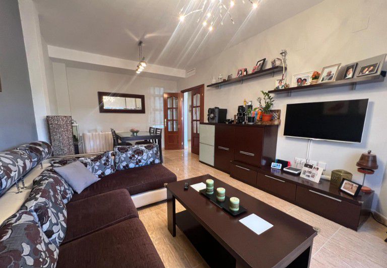 Victoria (La) - 4 beds house for sale - Properstar