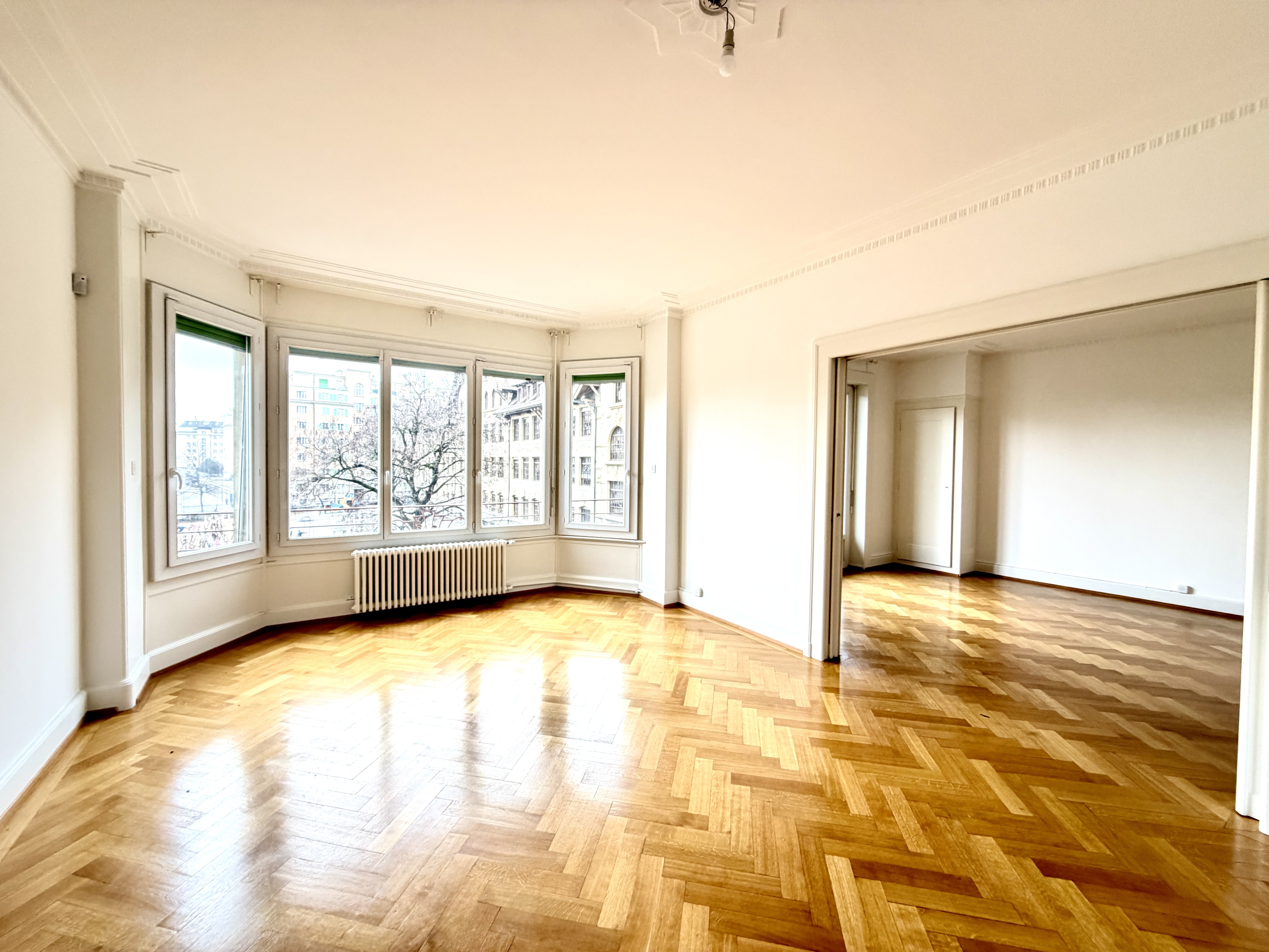 Prestigious 6.5 room apartment – Close to UN, near the lake - Avenue de ...