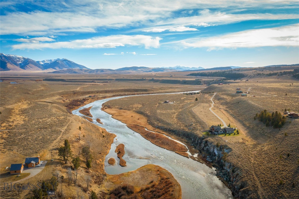 Cameron, MT Ultimate Luxury Getaway - 28 Elk Meadows Ranch Road, 59720 ...