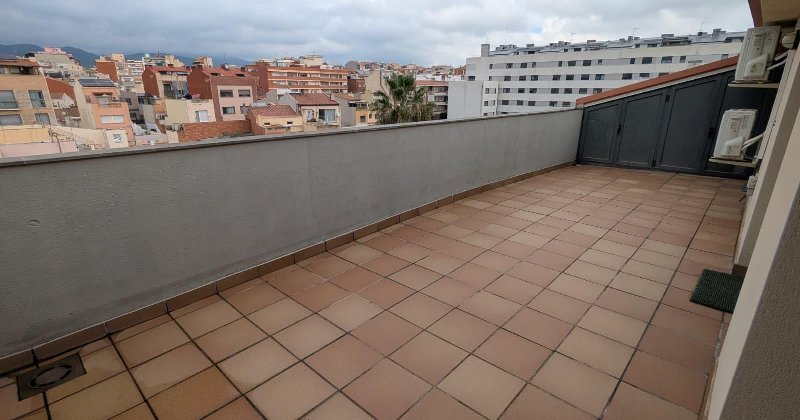 TERRASSA DE SOMNI - 08225 Terrassa - 2 domitorios dúplex en alquiler ...