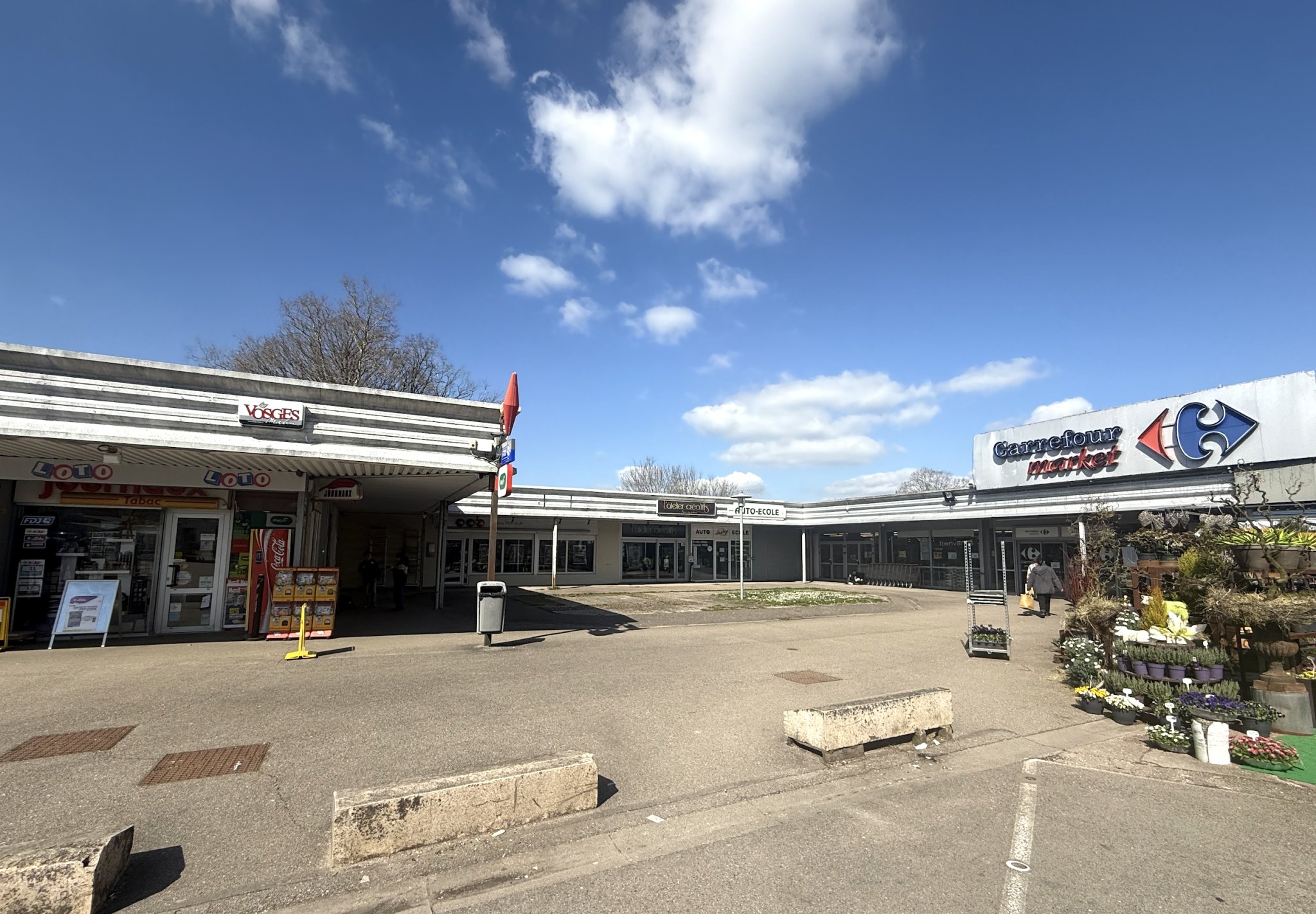 Commercial premises 158m2 VITTEL - 88800 Vittel - Building for sale ...