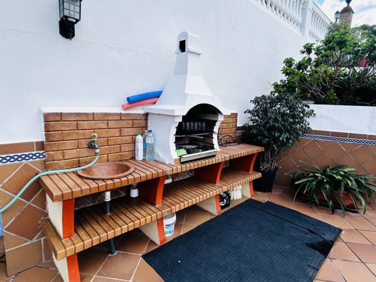 LOS PINOS - ANNUAL RENTAL APARTMENT - Belpanorama 1, 18690 Almuñécar ...