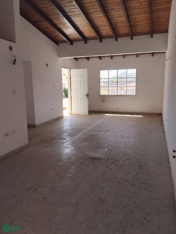 House in urbanization Los Testigos Isla de Margarita - altos de maneiro ...