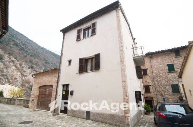 Piobbico Properties for Sale - 4 Listings | Properstar