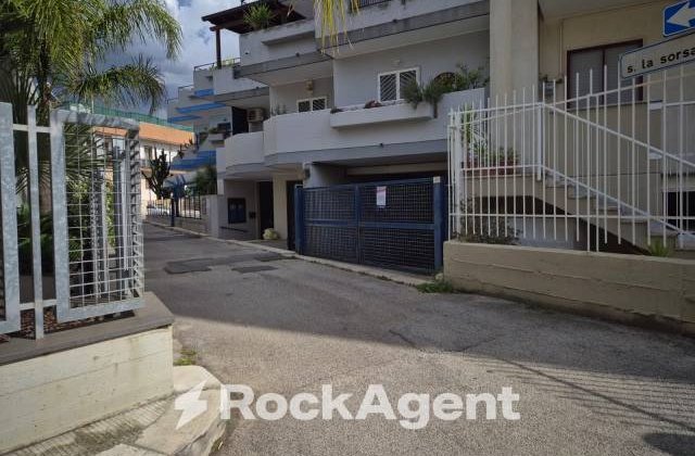 Via la Sorsa S., 10, 70020 Bitritto - Edificio comercial en venta - Properstar ES