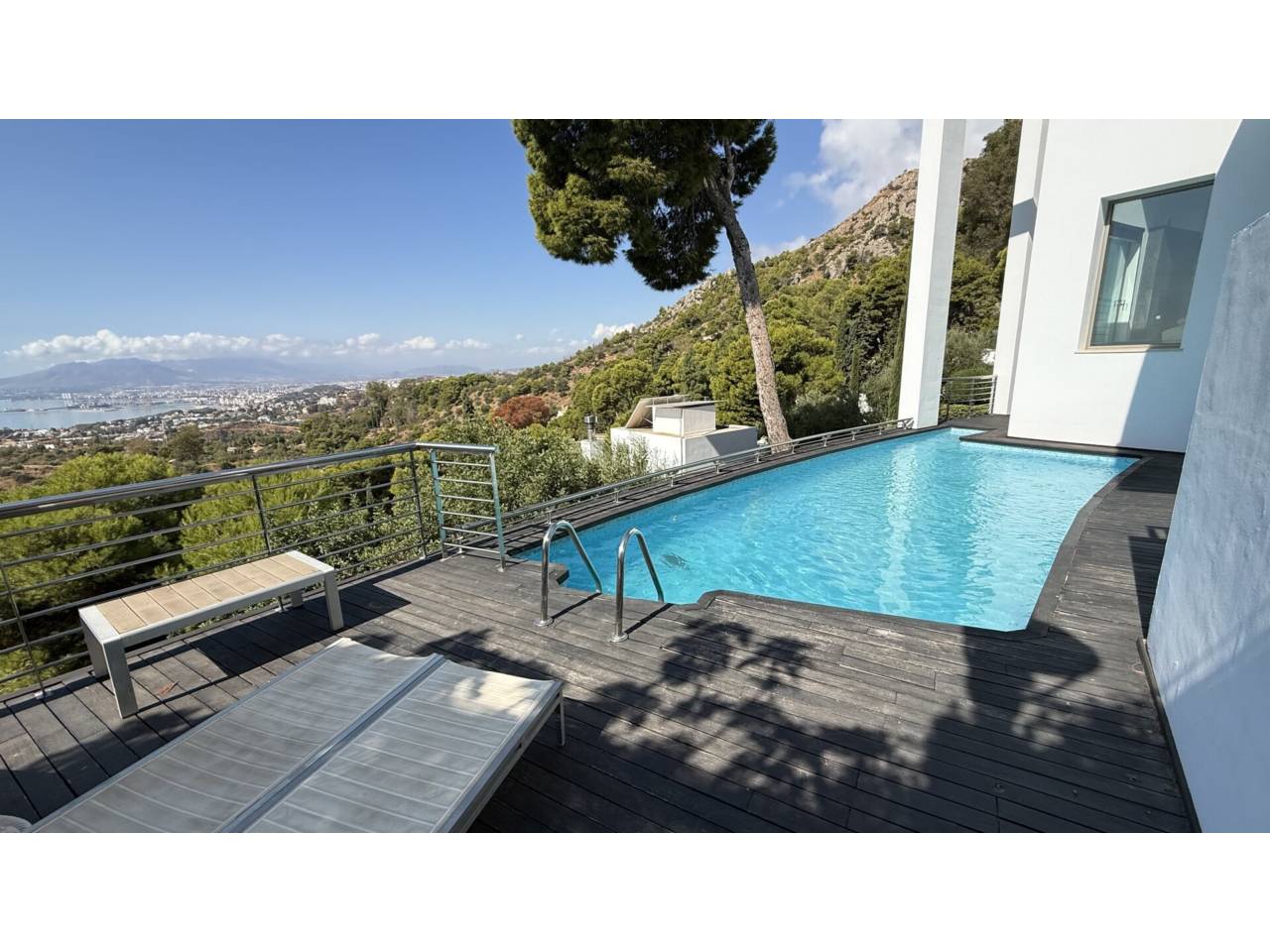 Detached villa for sale in Pinares de San Antón(29018) - 29018 Málaga ...