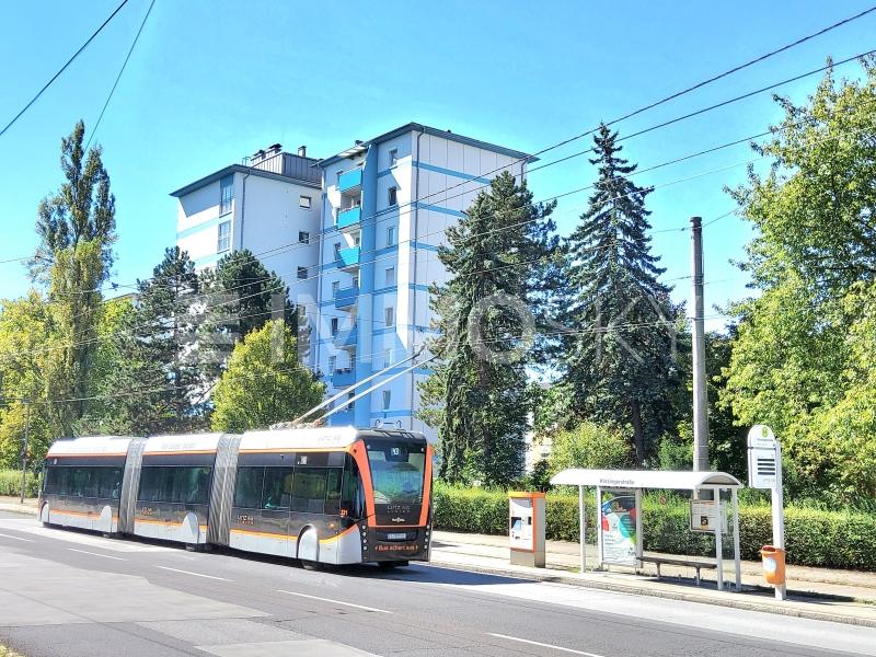 Price reduced!, spacious dream home with balcony; Top connection ...