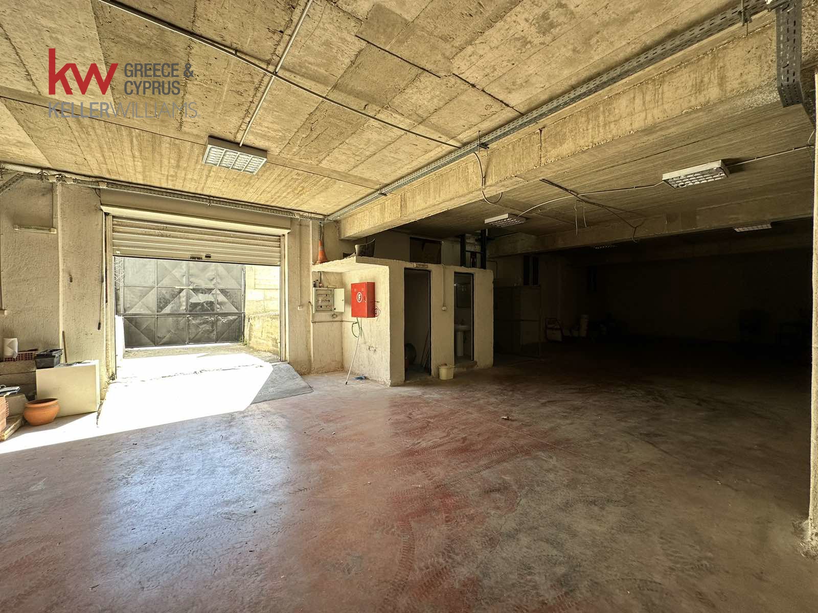 1514195 - Espace Industriel à Vendre, Acharnes, 1.460 m², €750.000 ...