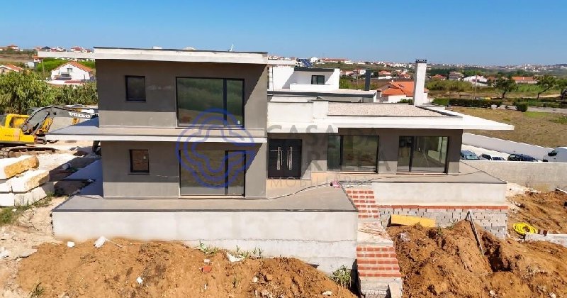 4-bedroom villa with mountain and sea views and an infinity pool ...