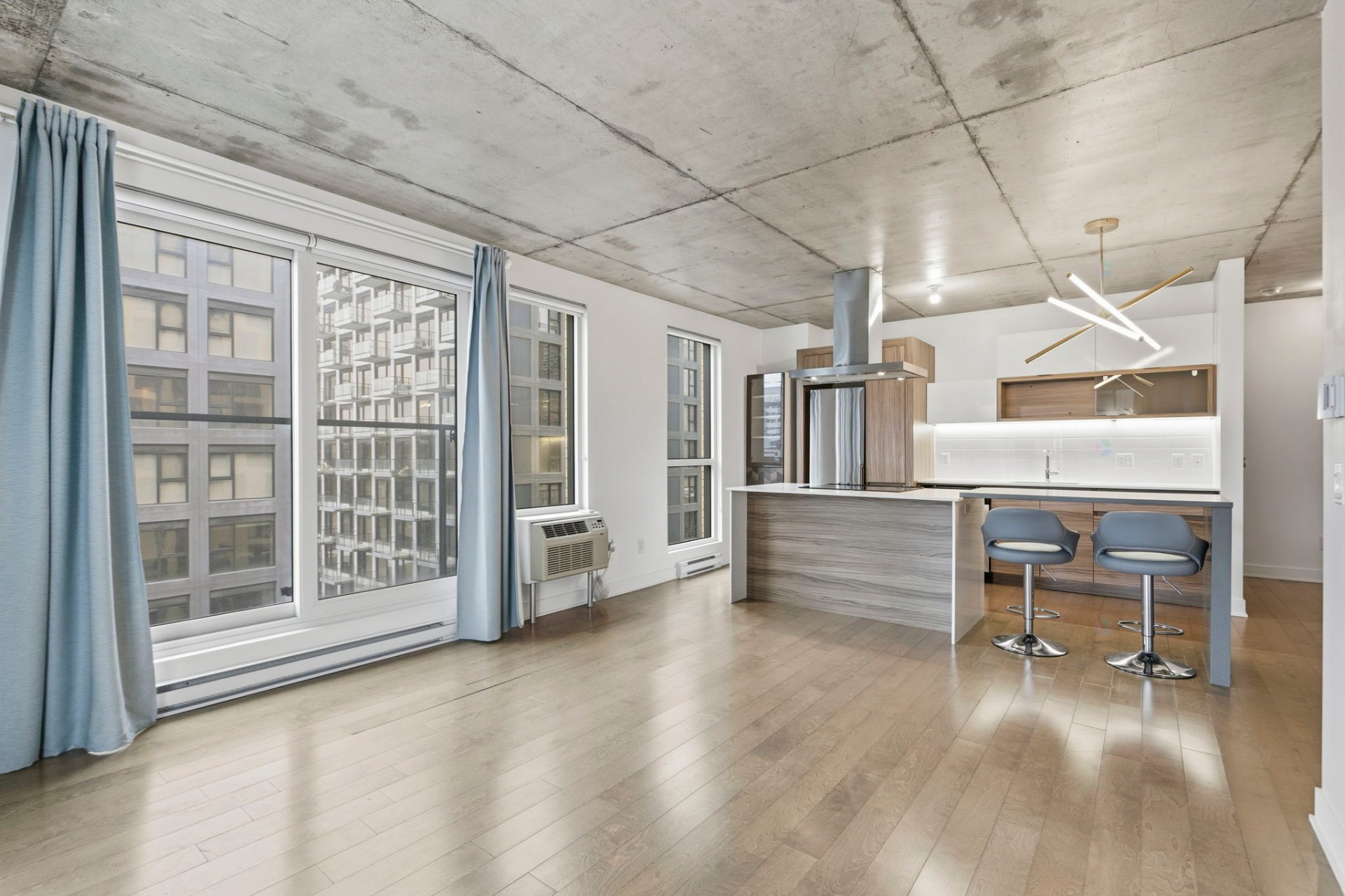 235 Rue Peel 1201, H3C 0P8 Montréal (Le Sud-Ouest) - 2 beds condo ...