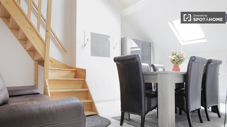 Ample room in apartment in Etterbeek, Brussels - 1040 brussels - 2 beds ...