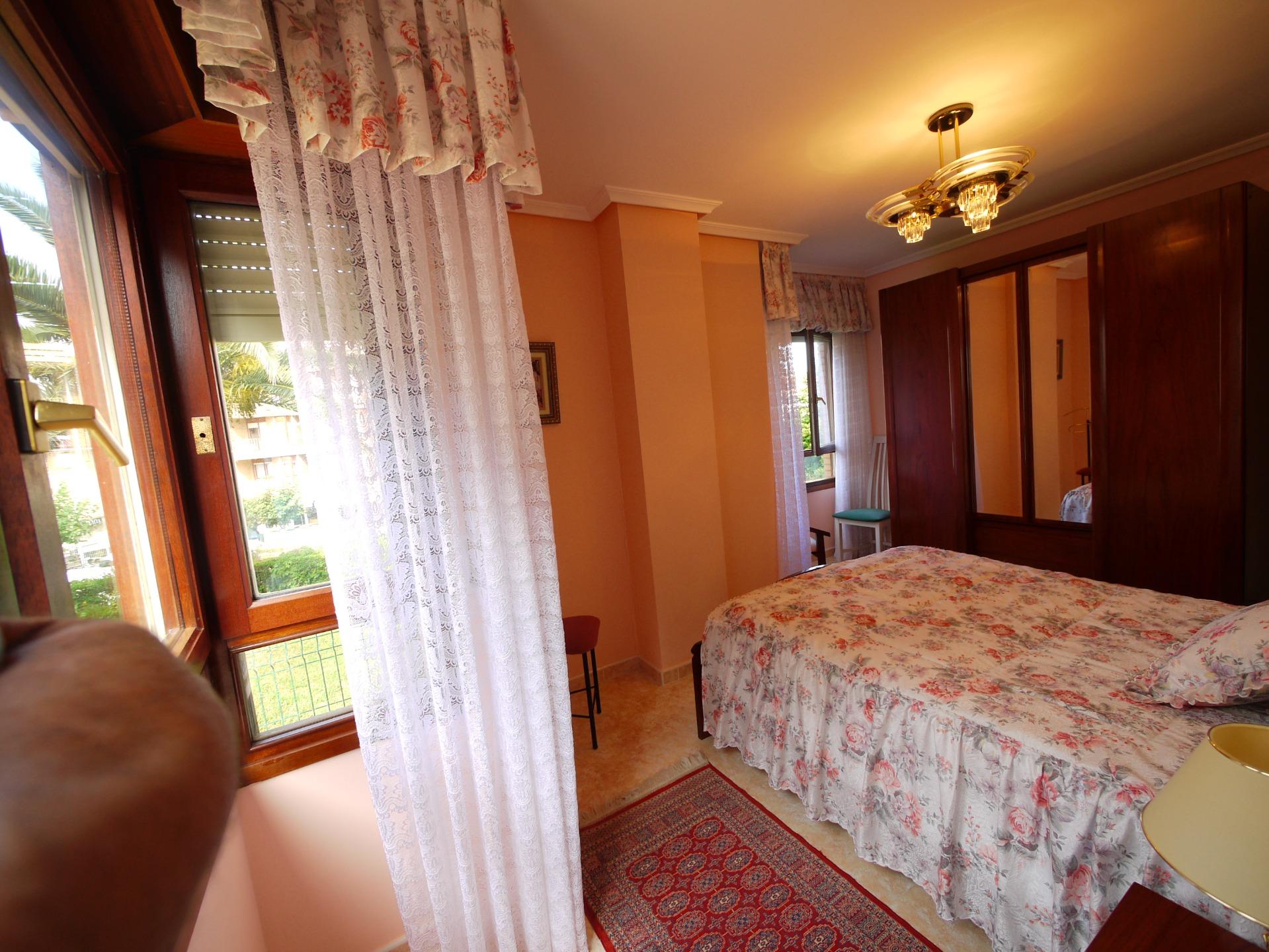 Apartman u prizemlju s vrtom 2 minute od plaže Ris – Vaš idealan kutak ...