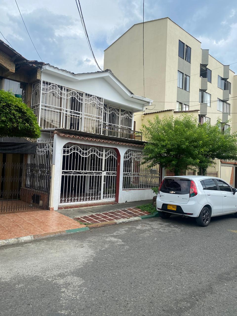 I Sell Two-Story House On The Paseo De Los Almendros - Cra. 1k #59-166 ...