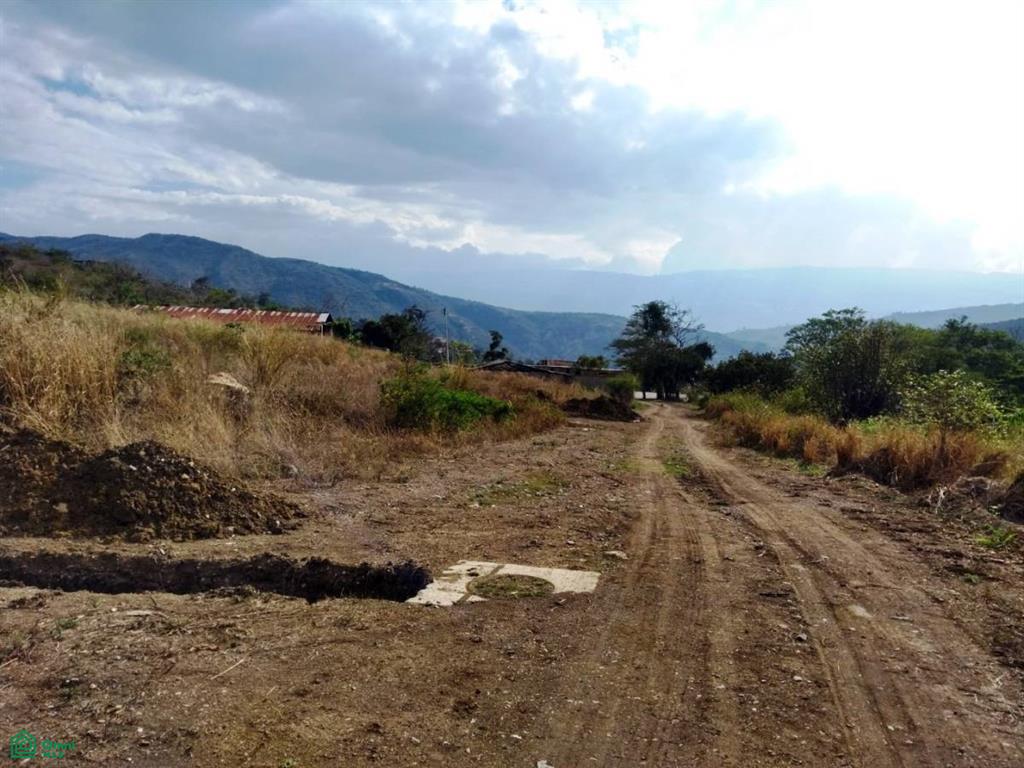 Lot of land within the complex in Lobatera - Lobatera Via hacia ...