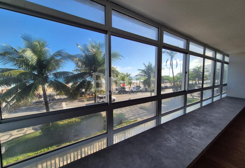 Opportunity !! Vieira Souto best stretch , Front apartment with 4 ...