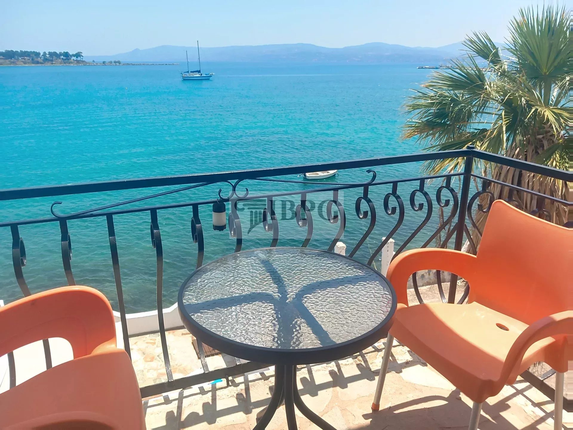 Beachfront Guesthouse 314 m² – Eretria Town Center, Evia - 340 08 ...