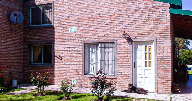 14 2+ bedrooms Houses for Sale in Iriondo Department | Properstar