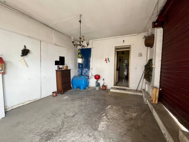 Via Tre Fontane, 03037 Pontecorvo - Commercial building for sale ...