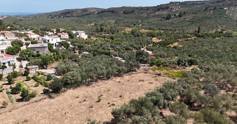 Perceel binnen de stadsgrenzen in Drakona - Kolymbari, 730 06 Chania ...