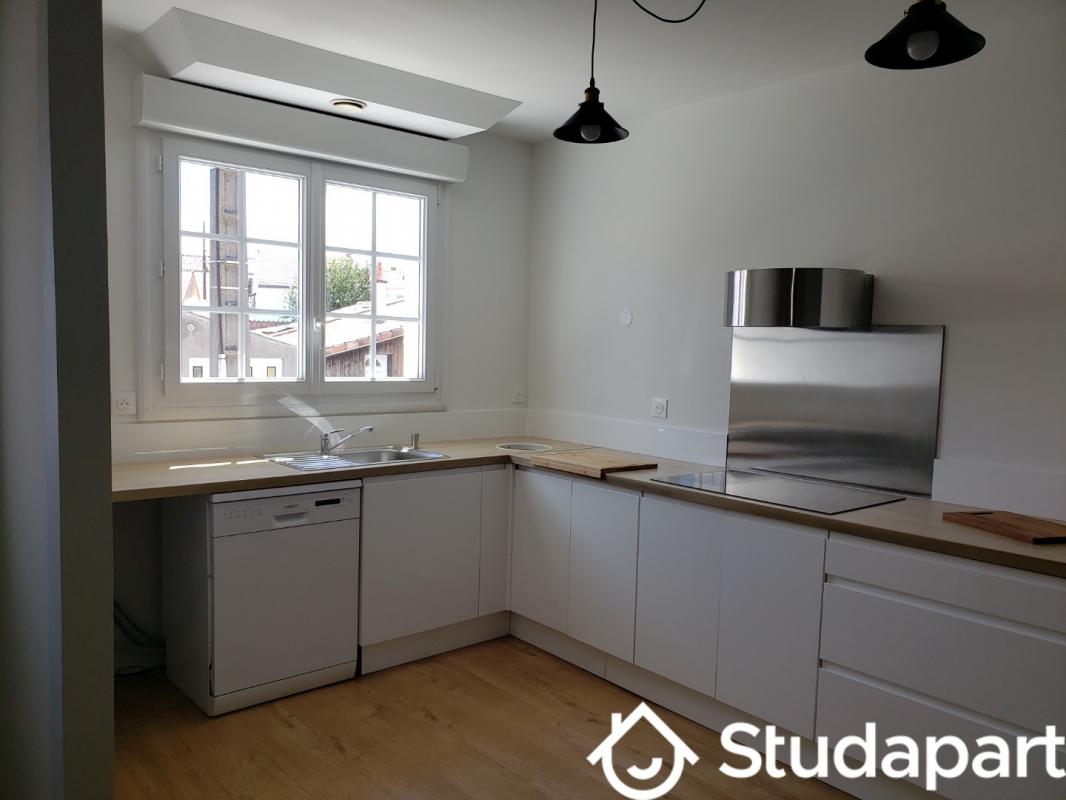 Room in a shared apartment of 10m2 - Room for rent - Properstar