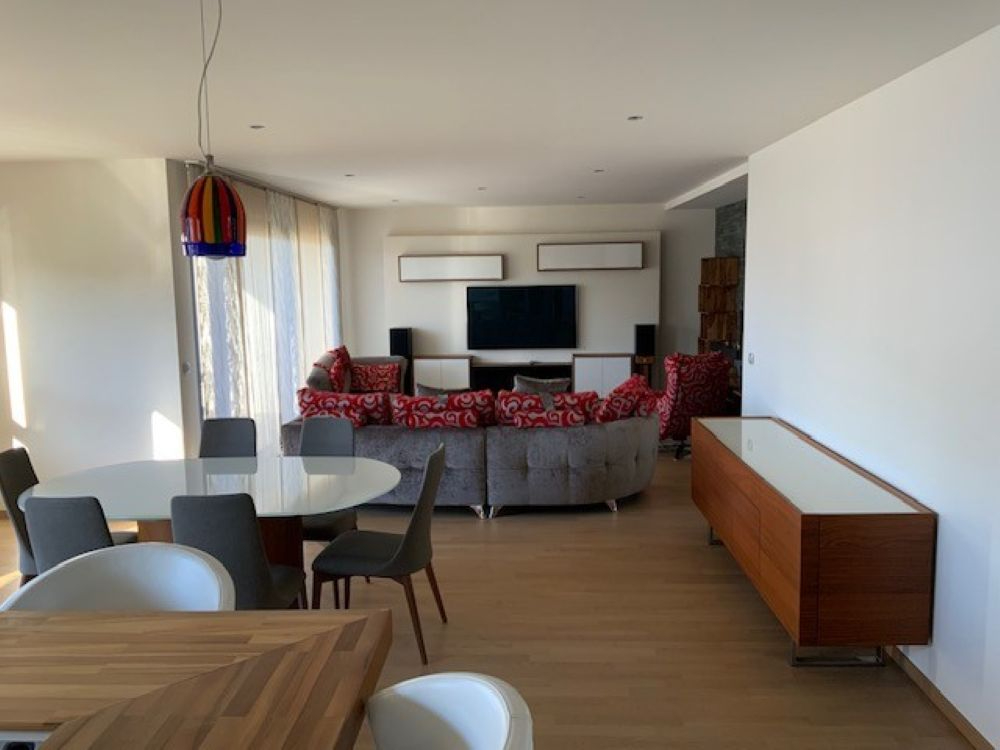 Furnished T4 apartment with garage - 01630 SAINT GENIS POUILLY - 3 beds ...