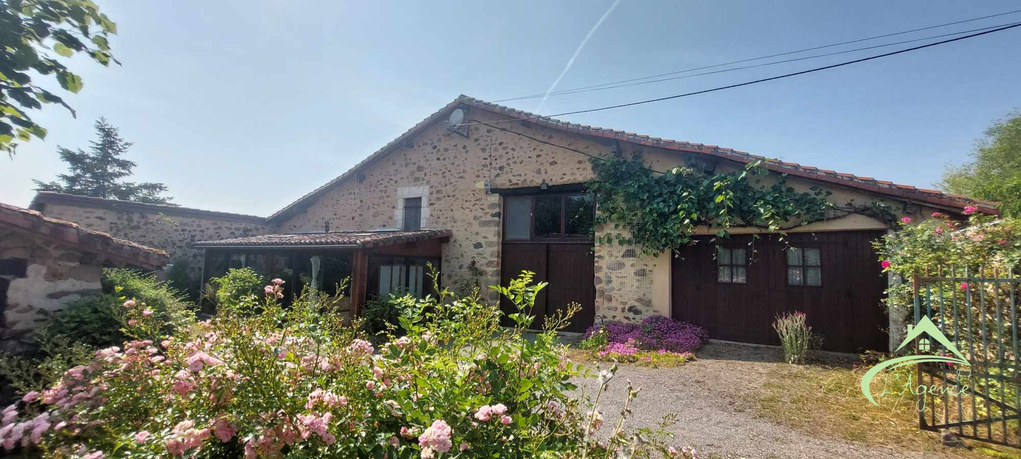 3 beds house for sale - Properstar