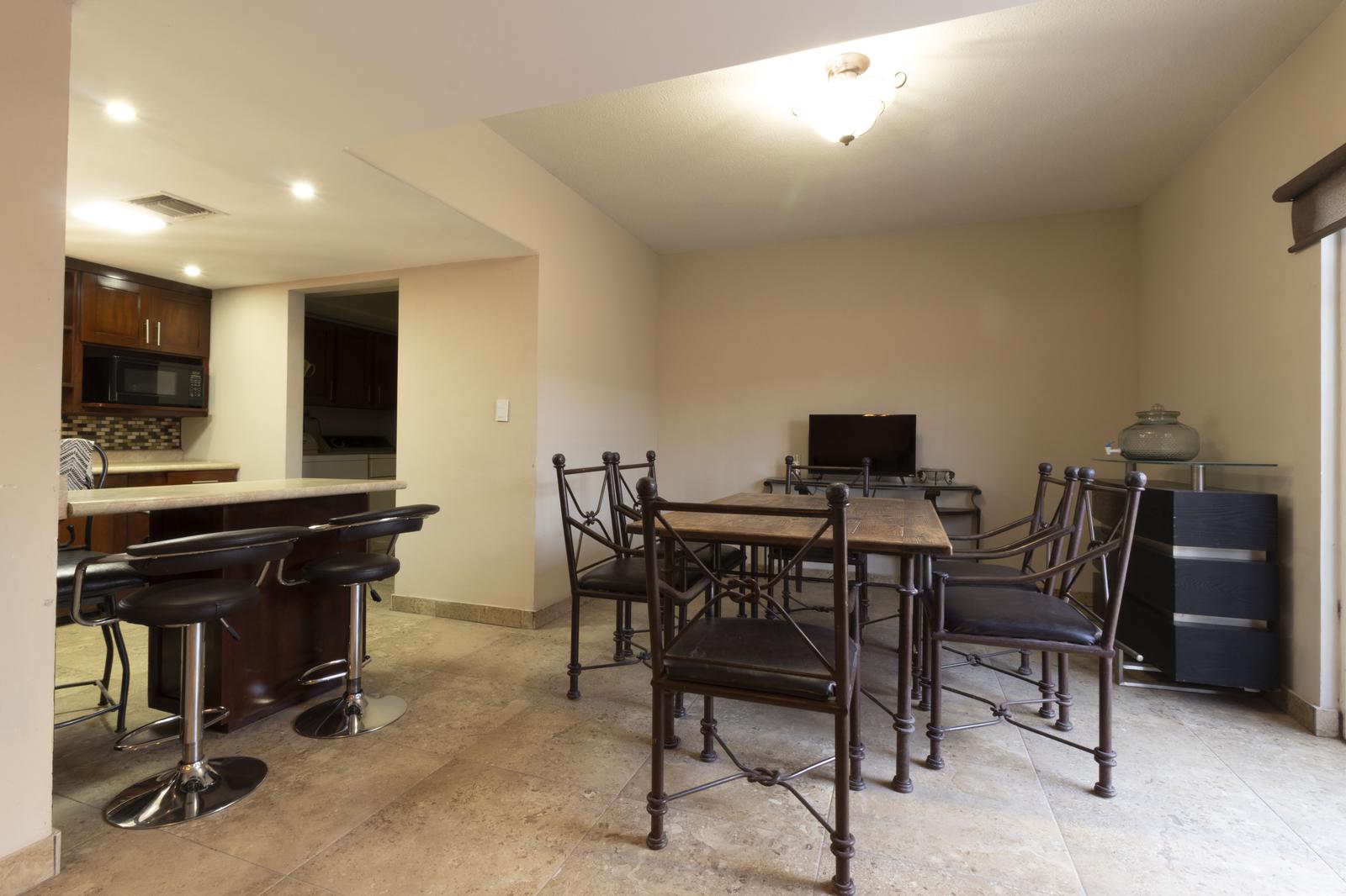 Maison semi-meublée à louer sur le Paseo del Real près de La Sarzana ...