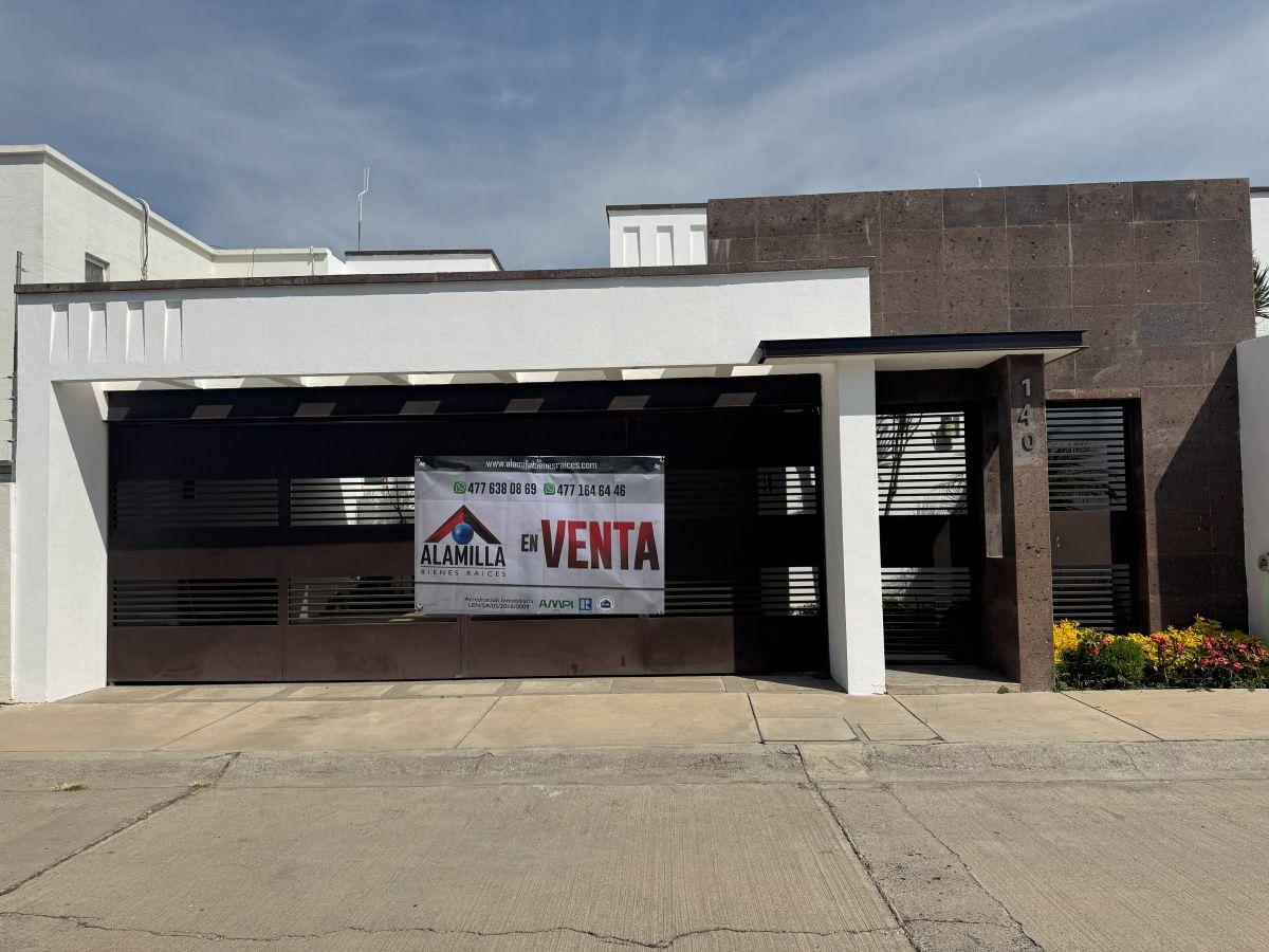 4 Häuser zum Verkauf - 37287 León de los Aldama | Properstar DE