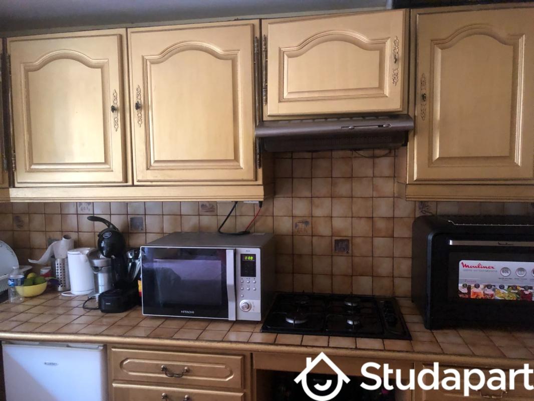 Room in a shared apartment of 15m2 - 93200 Saint Denis - Room for rent ...