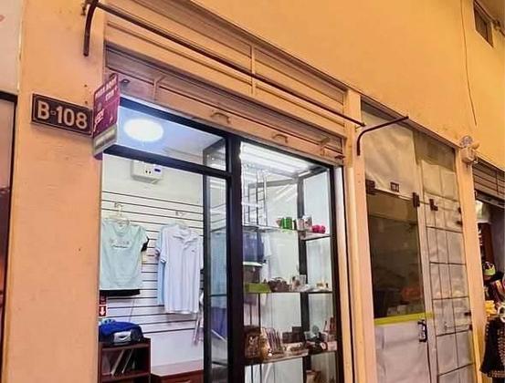 Commercial premises with high profitability for sale in CC Venturo ...