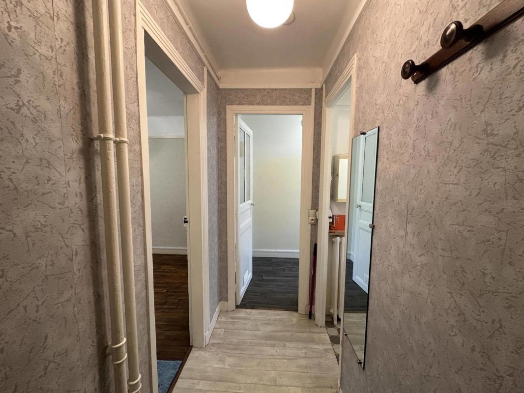 Bright studio with elevator, 5 min metro Telegraph 75020 - 75020 Paris ...