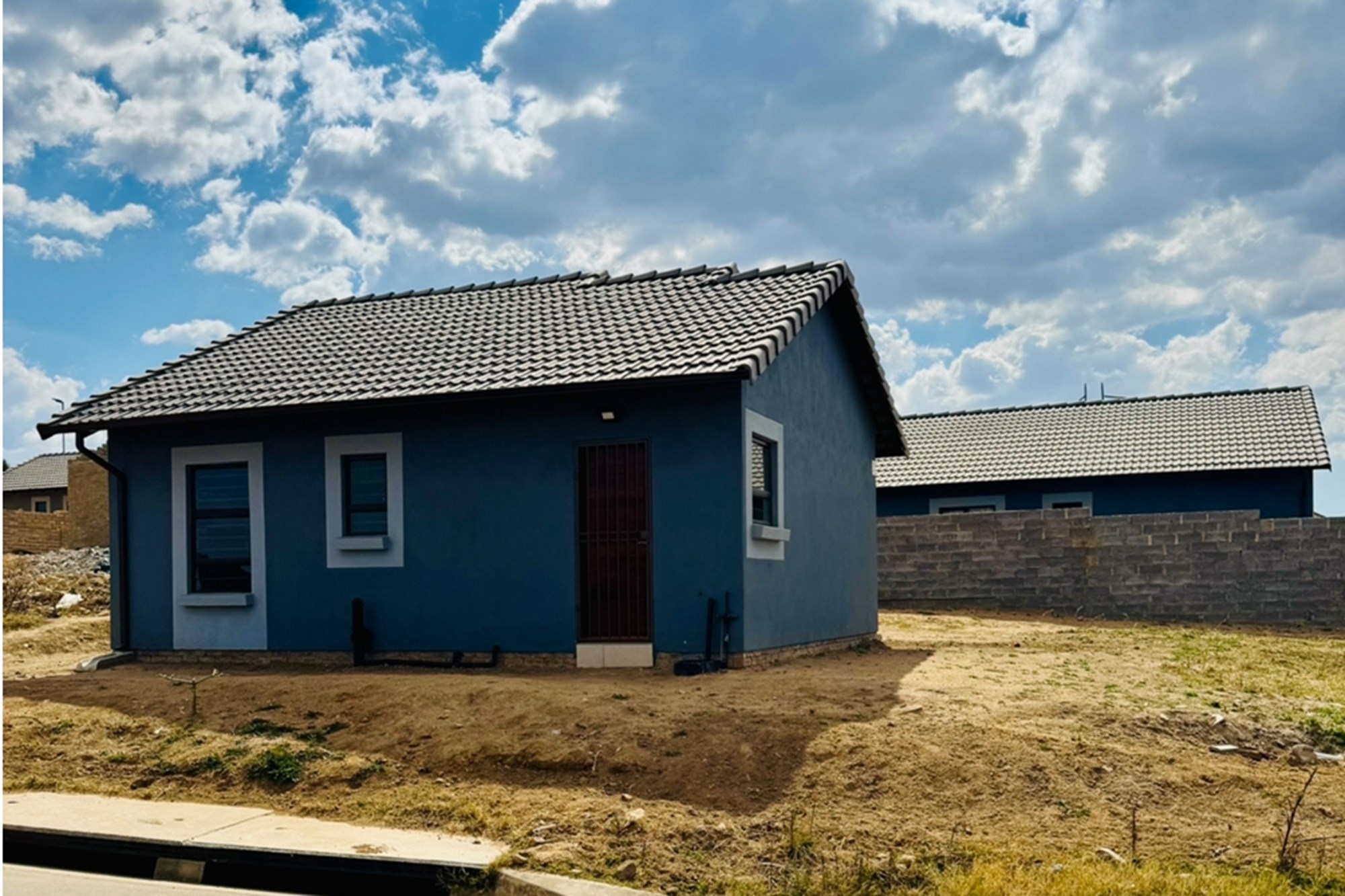 Beautiful New Development Available for Sale in Tirong, Kya Sands ...