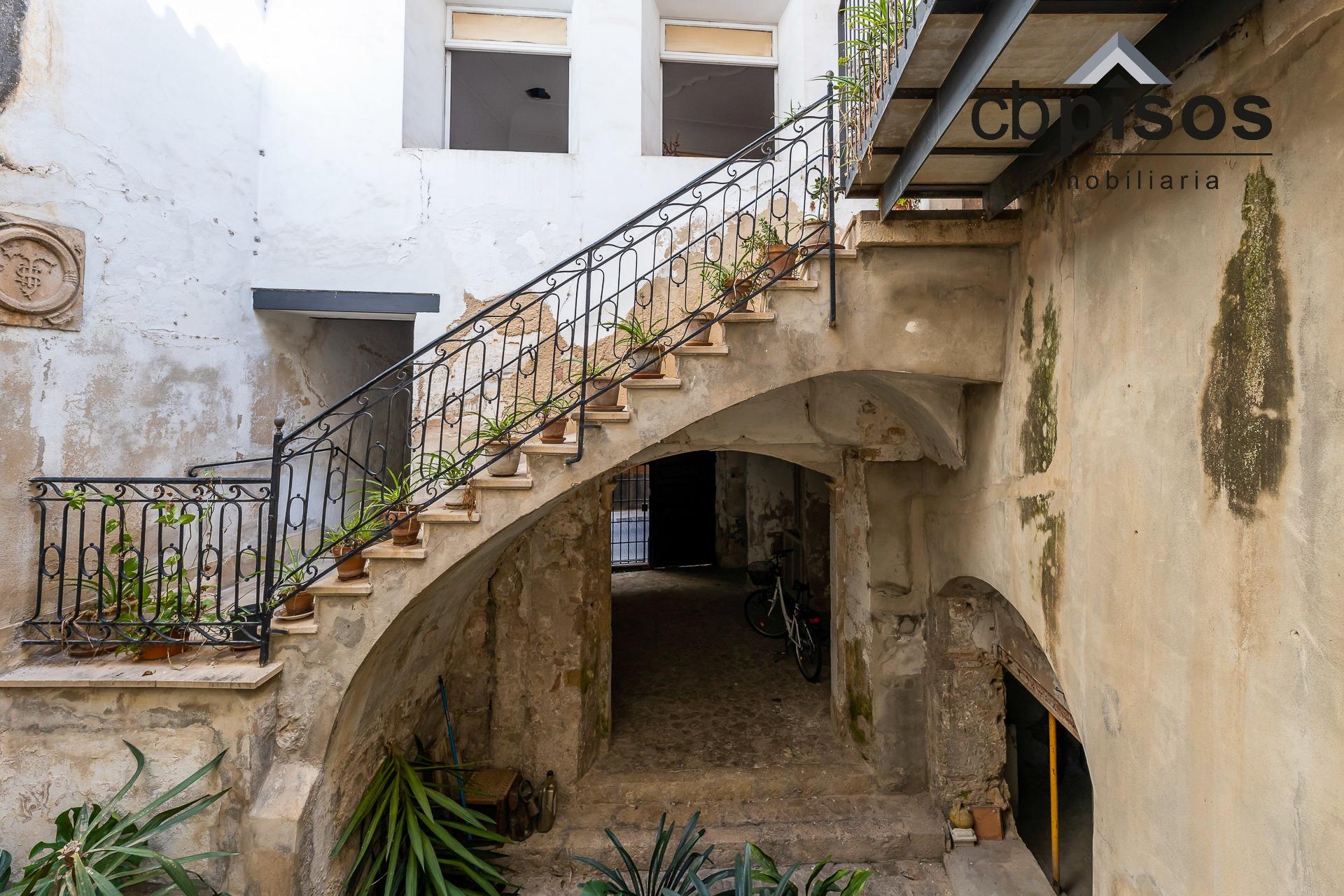 BÂTIMENT DU XVIe SIÈCLE DANS LA RÉGION DE MONTESIÓN - 07001 Palma de ...