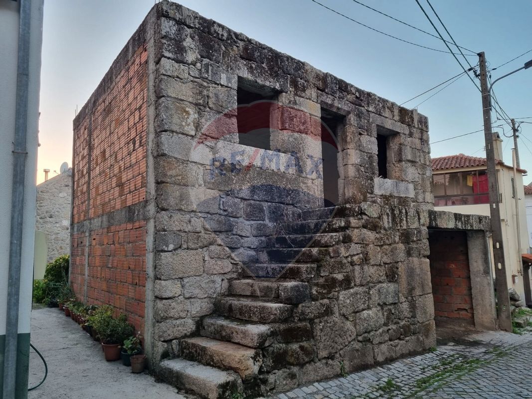 1 bedroom villa for sale in Oliveira do Hospital - 3400 Coimbra ...