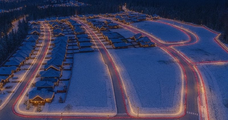 This lovely parcel backs on to park-like setting! - 804 Salal St, V9H ...