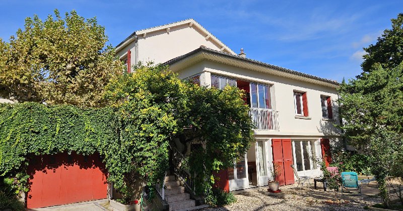 Charming family home - 26140 Saint-Rambert-d'Albon - 6 beds property for sale - Properstar