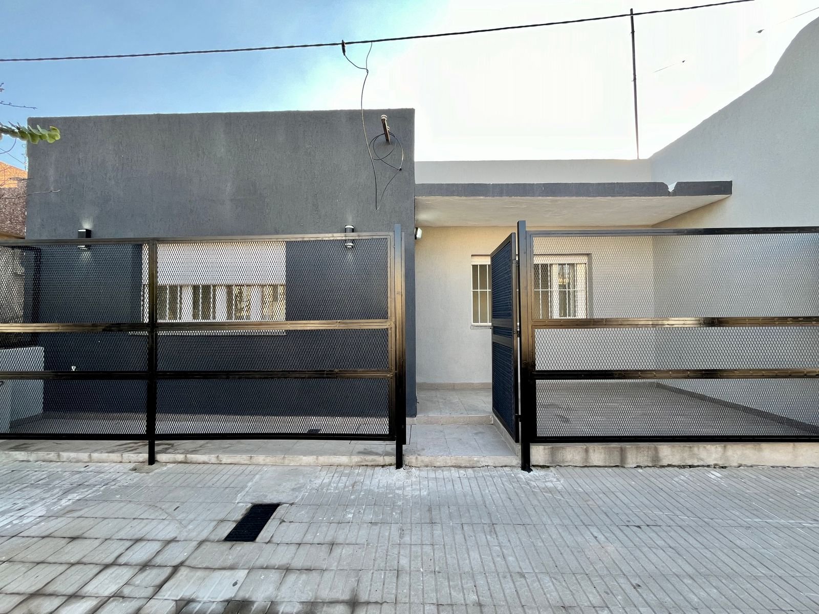 BERON DE ASTRADA 734, 2200 San Lorenzo - 2 beds house for sale - Properstar