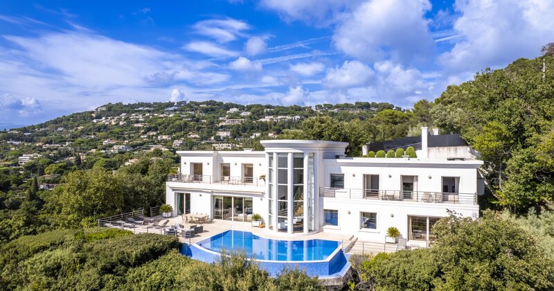 6 Bedrooms - Villa - Alpes-Maritimes - For Sale - 10393 - 6 beds villa ...